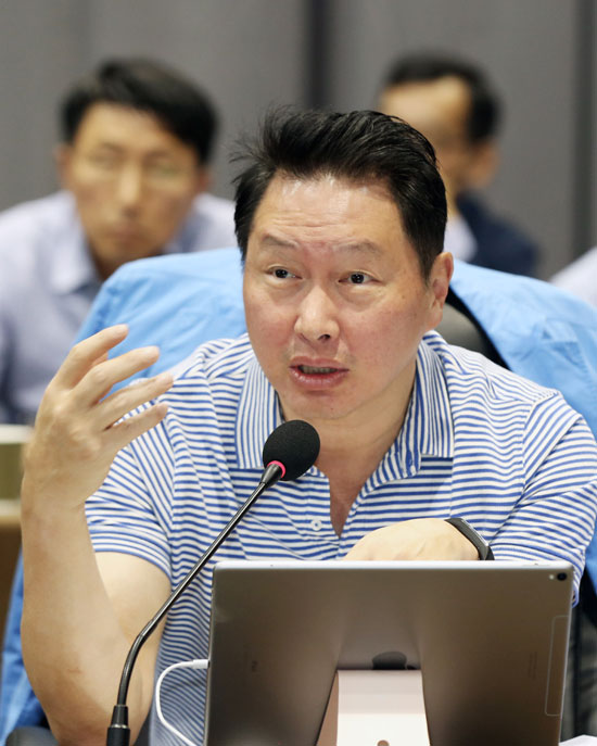 [TF초점] 최태원 회장 "SK CEO, 딥 체인지 수석 디자이너 돼야" : zum 뉴스