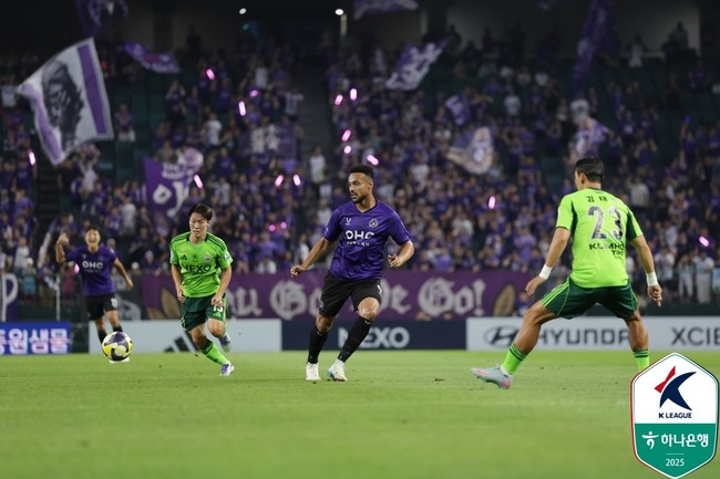 ACL과 프로축구 K리그 | [K리그1 프리뷰] `2연패 불구 좋았던 경기력` 안양, 반등 노린다...`2연승` 포항과 안방서 격돌 : ZUM 뉴스