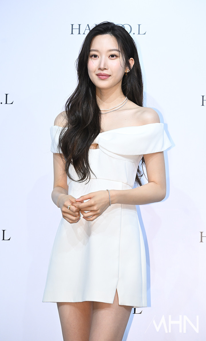 MHN스포츠 `스타블링Shot` | [포토] 문가영 `청초한 미모` : ZUM 뉴스