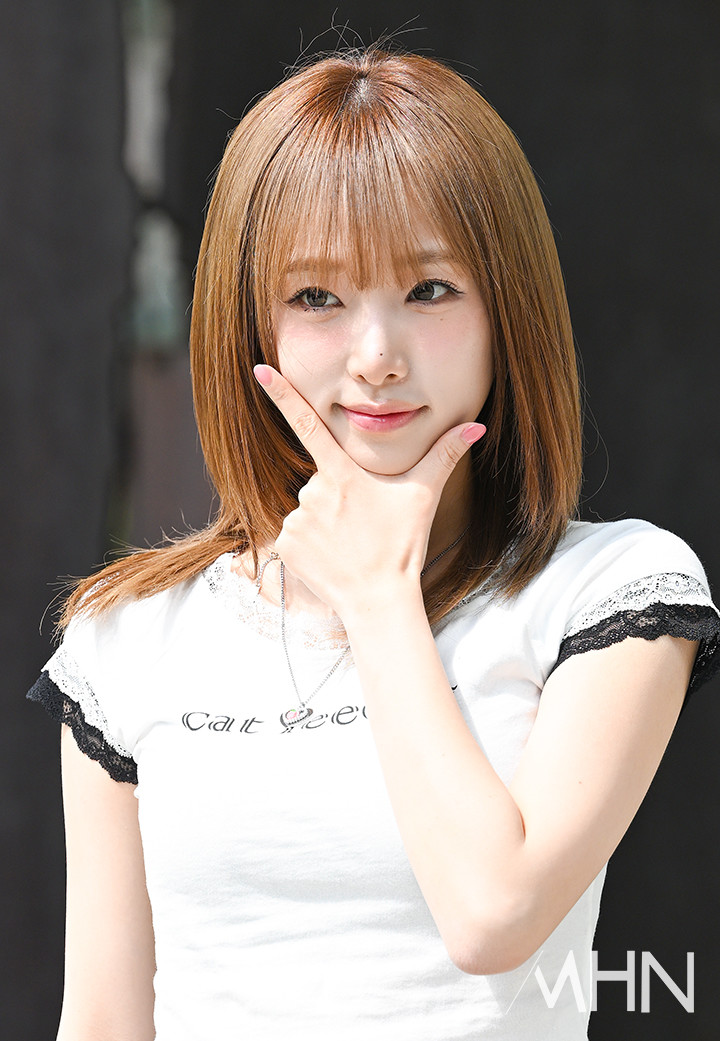 MHN스포츠 `스타블링Shot` | [포토] 최예나 `심쿵 미모` : ZUM 뉴스