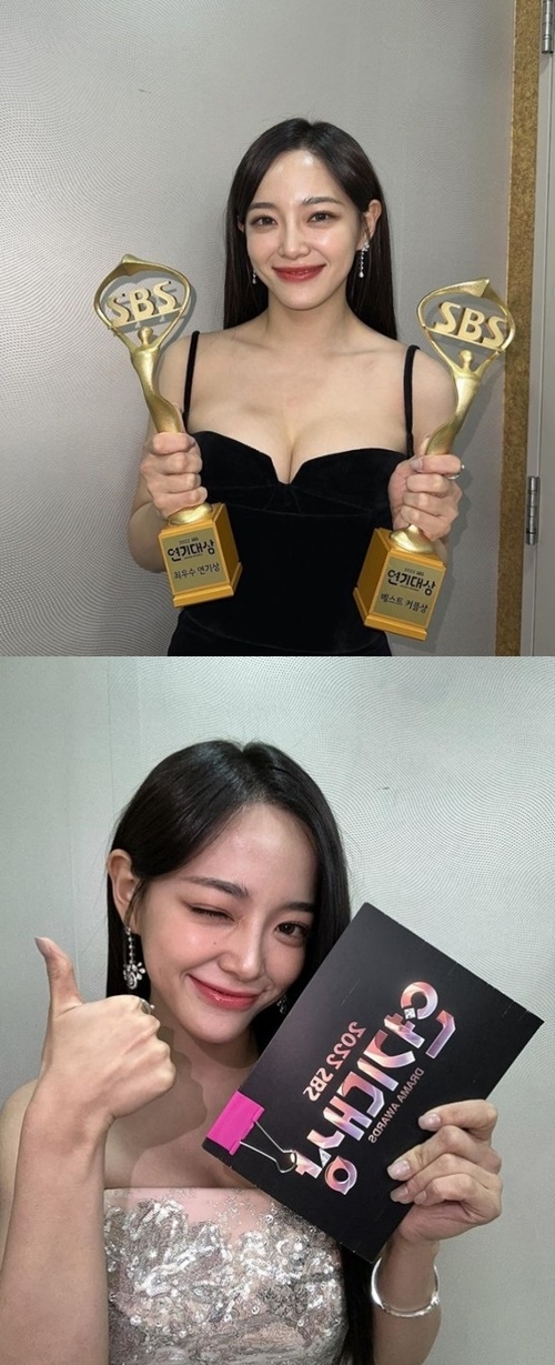 [연재] 매일경제 `똑똑SNS` | 김세정, 트로피 두 개 품에 안고 해피 “보답하고 노력하겠다”[똑똑SNS] : ZUM 뉴스