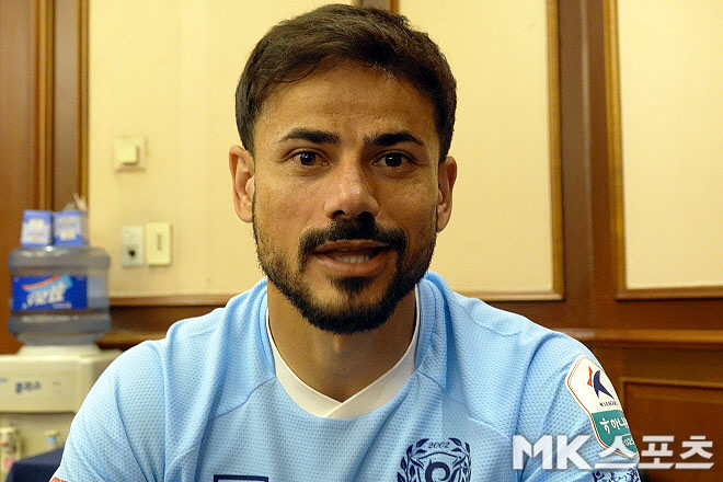 ACL과 프로축구 K리그 | “지난해 이적 제안한 K리그1 구단 있었다” 세징야의 고백···“사우디·중국 제안도 있었지만...” [이근승의 믹스트존] : ZUM 뉴스