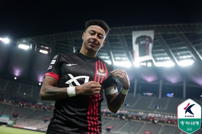 ACL과 프로축구 K리그 | [K리그 2R] ‘린가드의 얼음~!’ 연고지 논쟁 속 안양 꺾은 서울…‘주민규 더비’서 미소 지은 울산 : ZUM 뉴스