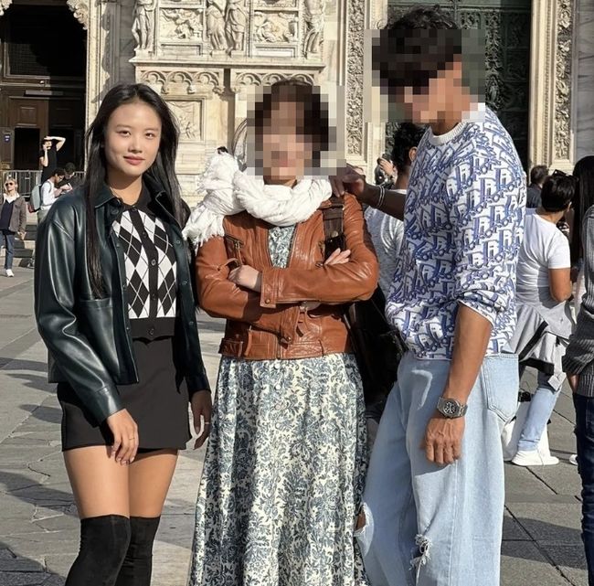 [연재] OSEN `★SHOT!` | 이재시, `모델 얼굴 아냐` 악플 극복..밀라노 접수한 16살 [★SHOT!] : ZUM 뉴스