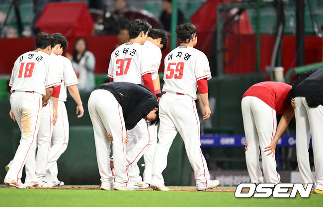 OSEN 스포츠 사진 | [사진]8연패 수렁에 빠진 SSG : ZUM 뉴스