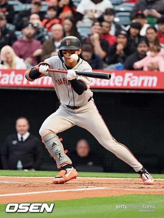 생생한 KBO 리그 현장 | “SF가 찾아 헤매던 슈퍼스타 드디어 찾았다” ML 폭격하는 이정후, MVP급 활약에 모두가 감탄 : ZUM 뉴스