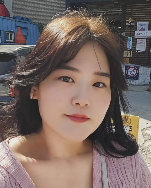 다이어트한 스타들 | 미나 시누이, 150→81kg 감량 후 투표장 등장…연예인 비주얼이네 : ZUM 뉴스