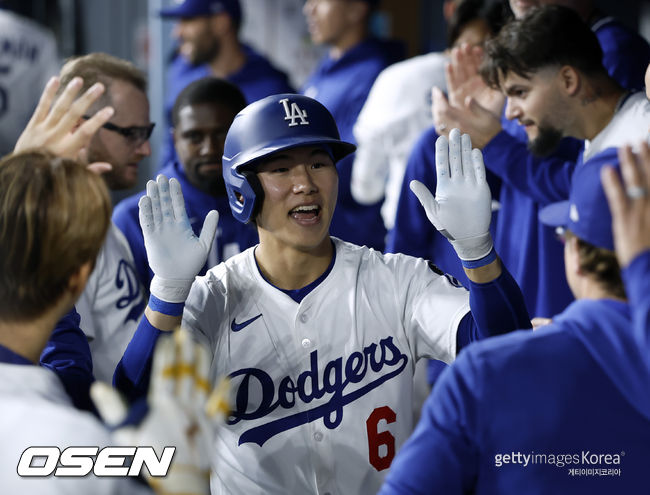 생생한 KBO 리그 현장 | ‘혜성’처럼 MLB에 뜬 김혜성…등장곡까지 화제 “다저스 팬들에게 새로운 감동 선사” : ZUM 뉴스