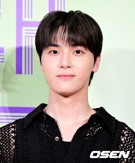 음악방송 출근길 | ‘더보이즈 퇴출’ 주학년, ‘성매매 부인’ 사과문도 대필 의혹..진정성 논란ing [Oh!쎈 이슈] : ZUM 뉴스