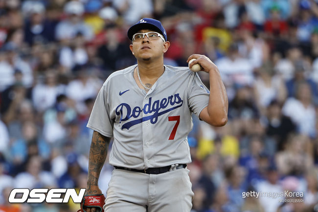 생생한 KBO 리그 현장 | 바우어도 못 돌아온 MLB…‘가정폭력 유죄’ 유리아스가 복귀한다고? : ZUM 뉴스