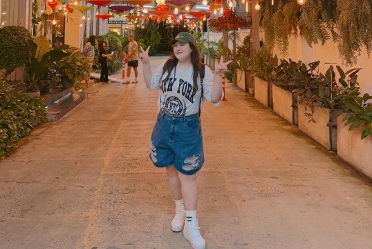 다이어트한 스타들 | 이국주, 14kg 감량 실감 나네..몰라보게 날씬해진 근황 : ZUM 뉴스