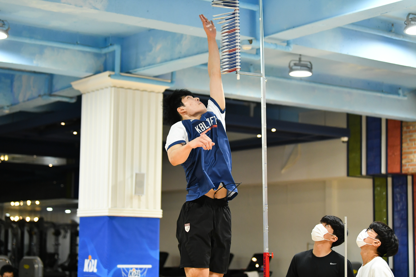KBL 한국 프로농구 리그 | 2022 KBL 신인 드래프트, 최장신 `204.4㎝` 22세 센터 이두원 : ZUM 뉴스