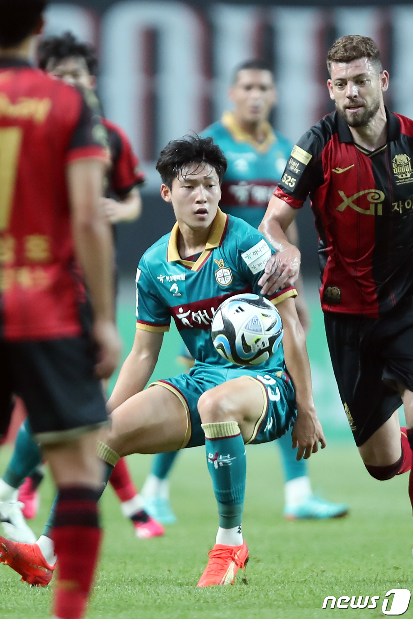 ACL과 프로축구 K리그 | `잉글랜드 2부` 스토크, 배준호에게 러브콜…대전 `긍정적 분위기로 협상` : ZUM 뉴스