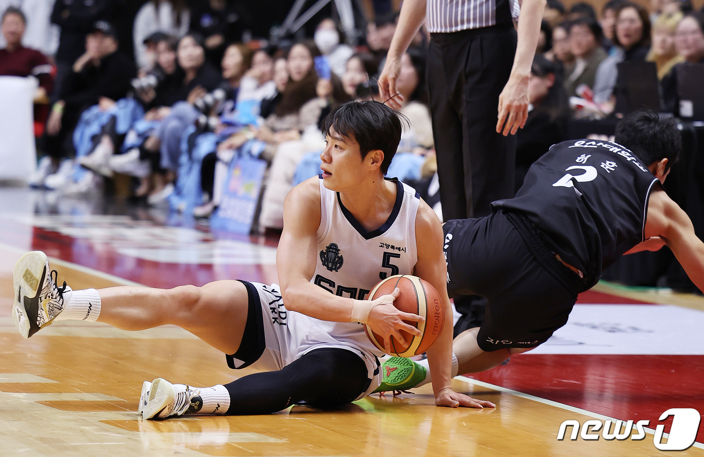 KBL 한국 프로농구 리그 | 프로농구 FA 46명 중 14명 미계약…22일부터 10개 구단 선택 받아야 : ZUM 뉴스