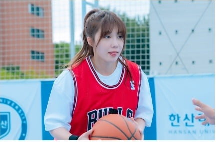 다이어트한 스타들 | `163cm 48kg` 정은지, 살 얼마나 쪘길래…`체중 증량 확실히 티 나` 외형 변화 [`헬스클럽`] : ZUM 뉴스