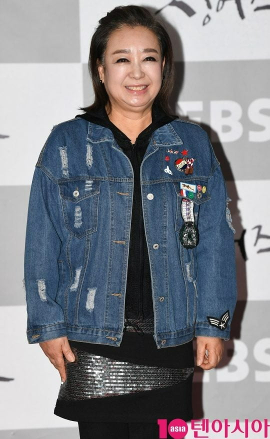 다이어트한 스타들 | `2달 만에 8kg 감량`…`68세` 혜은이, 얼굴 완전히 달라졌다` [`같이삽시다`] : ZUM 뉴스