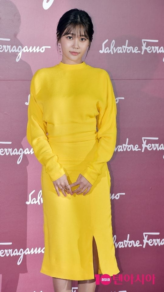 인`스타`그램 세상 | `작곡가♥` AOA 유나, 결혼 1년 만에 기쁜 소식 알렸다…임신 `아가천사 찾아와`[TEN이슈] : ZUM 뉴스