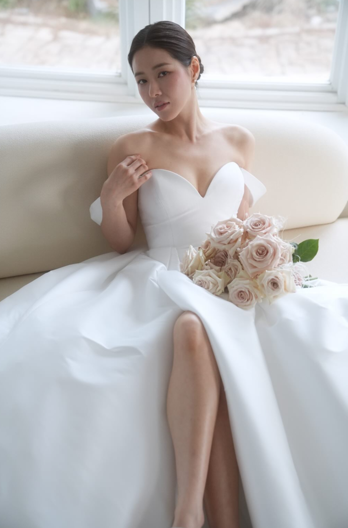 [연재] 스포츠서울 `★SNS` | ‘6월 결혼’ 박하나, ♥김태술이 반한 미모…순백의 웨딩 화보 공개 [★SNS] : ZUM 뉴스