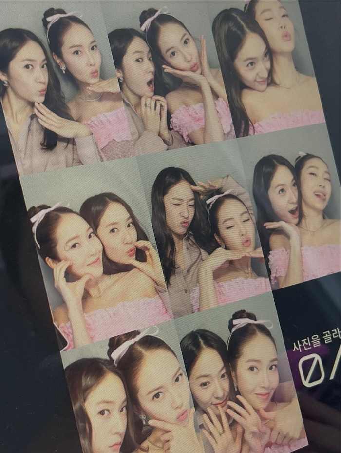 [연재] 스포츠서울 `★SNS` | “울언니, 축하해”…정수정·제시카, 미모도 쏙 빼닮았네 [★SNS] : ZUM 뉴스