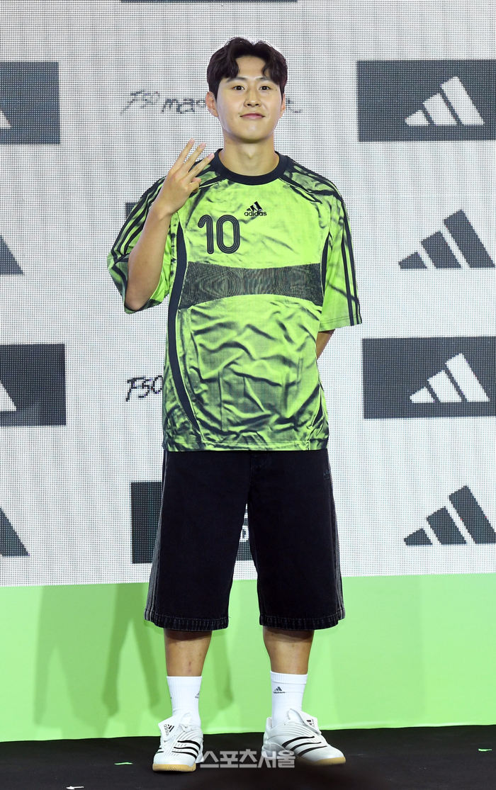 [연재] 스포츠서울 `SS 현장` | PSG서 ‘4관왕’하고 돌아온 이강인 “뜻깊은 한해, 나의 가장 큰 목표는 국가대표로 월드컵 우승”[SS현장] : ZUM 뉴스